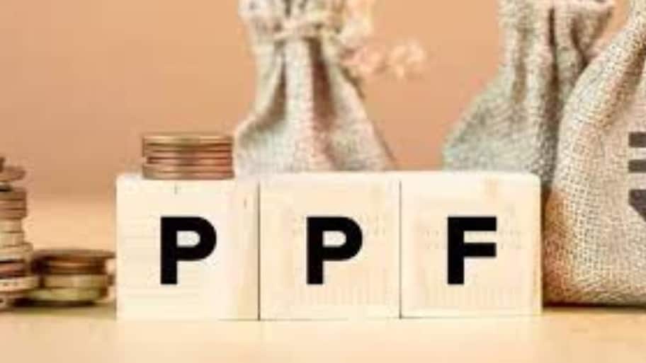 PPF Scheme 2025: Interest Rate 7.1%, Tenure Rules, Withdrawals, Loans ...