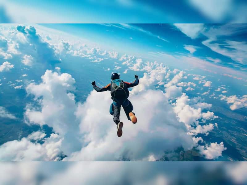 9 Places To Enjoy Skydiving In India | News | Zee News