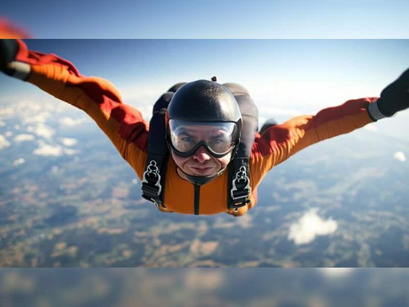 9 Places To Enjoy Skydiving In India | News | Zee News