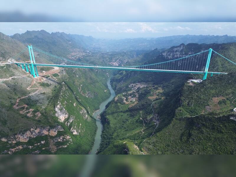 World's Tallest Bridge With Sky-High Cafe: 2,050 Feet Above River ...