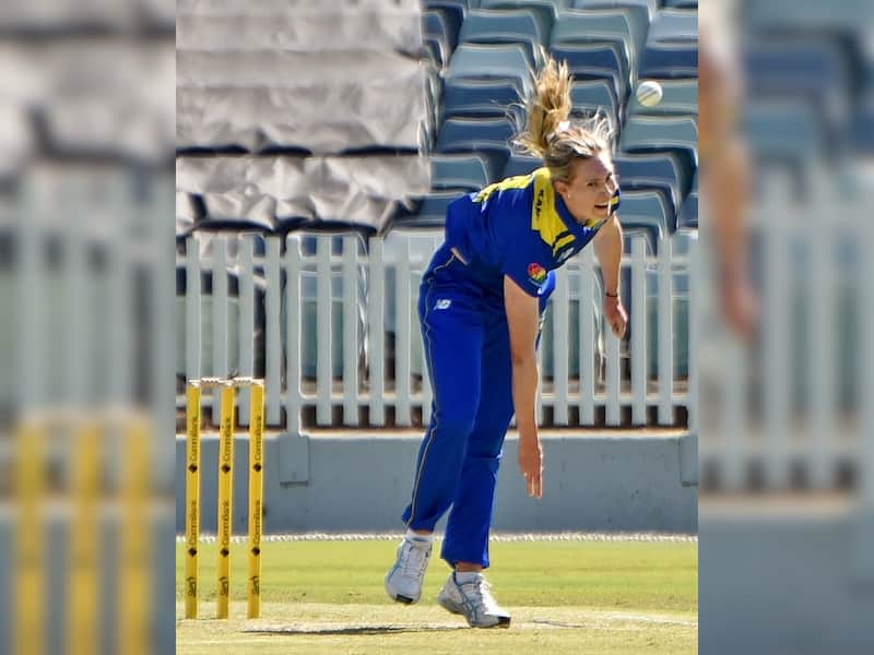 Meet Holly Ferling: The Fast-Bowling Prodigy Turning Women’s Cricket ...