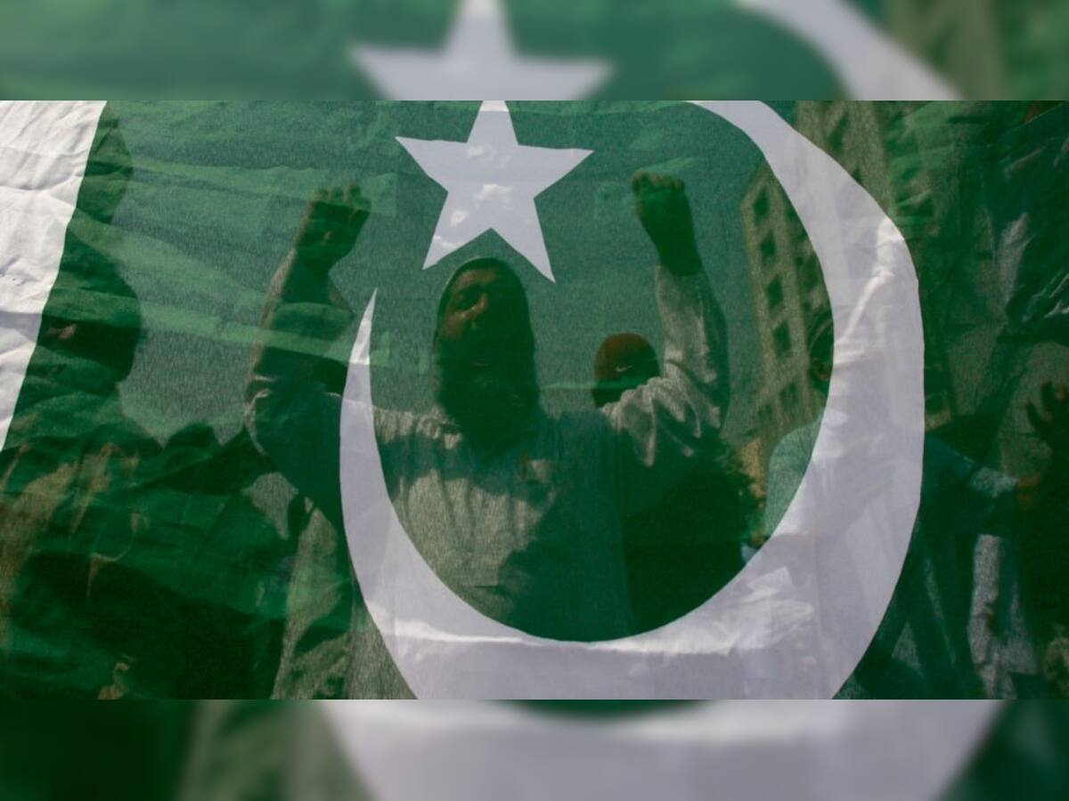 Violent Clashes Erupt In Lahore As TLP Marches Toward Islamabad; Party ...