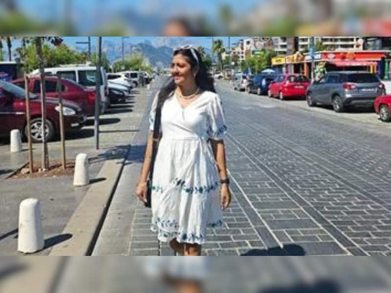 Meet Woman IAS Officer Who Cleared UPSC In First Attempt: Her Marksheet ...