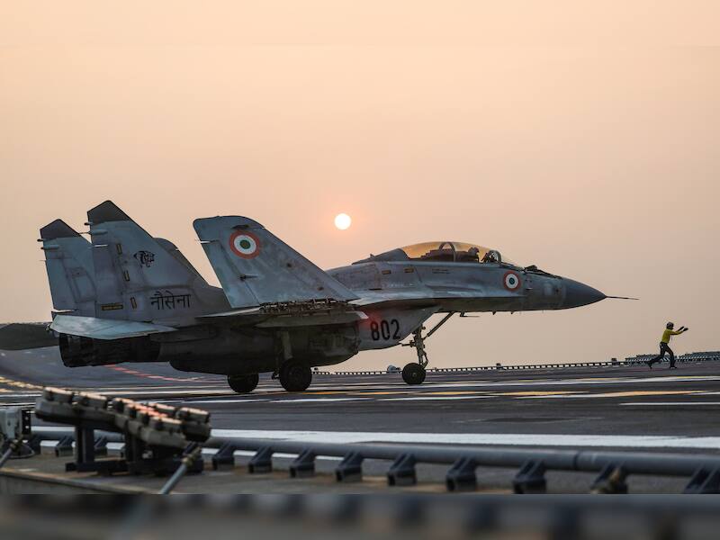 In Pics: PM Modi Witnesses MiG-29 Air Power Demo While Celebrating ...