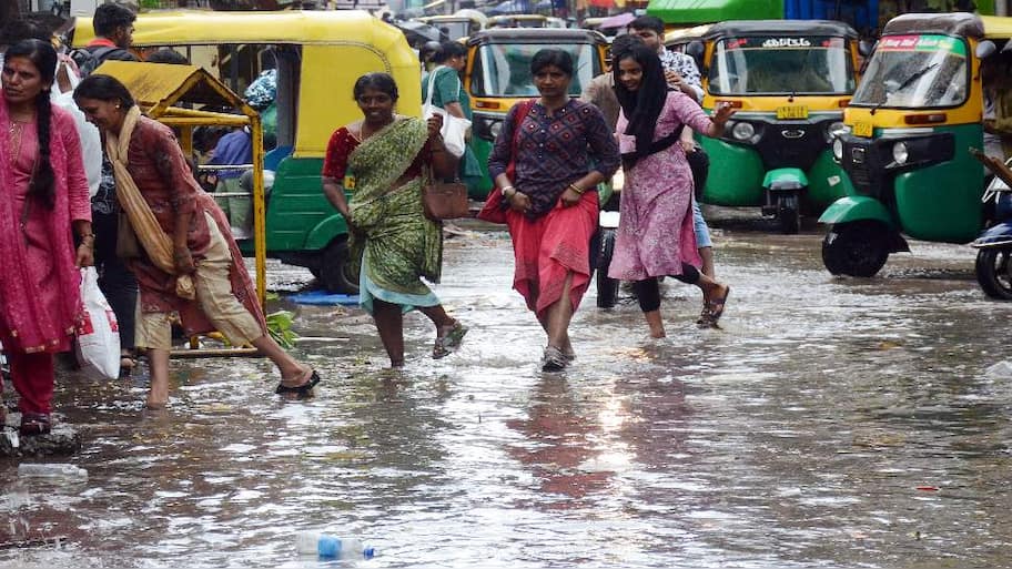 IMD Orange Alert: Karnataka Braces For Extremely Heavy Rain, Cyclone ...