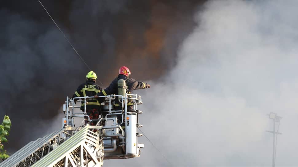 Kandivali Fire: 8 Rescued, Including 3 Children, From Agarwal Residency ...