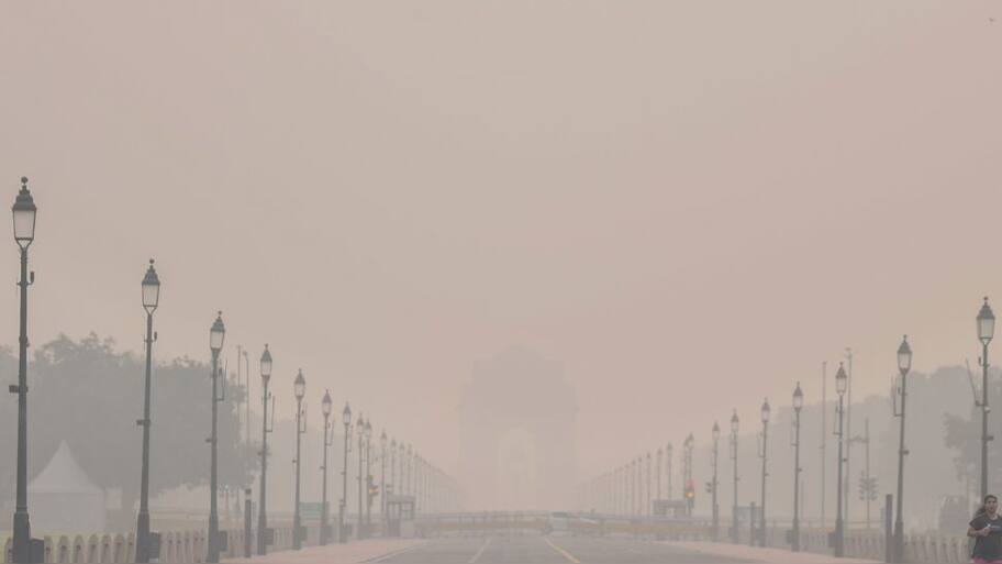 'India Gate Disappears...': AAP Slams BJP As Delhi’s Air Quality ...