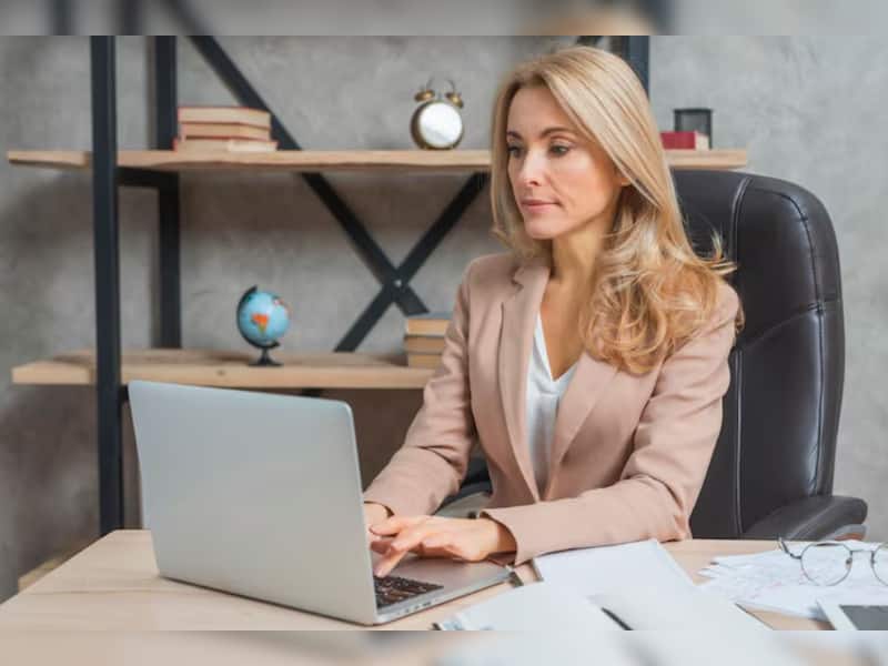 Meet Billionaire Nanny Who Quit Rs 60 LPA Job, Now Earns Over Rs 1 ...