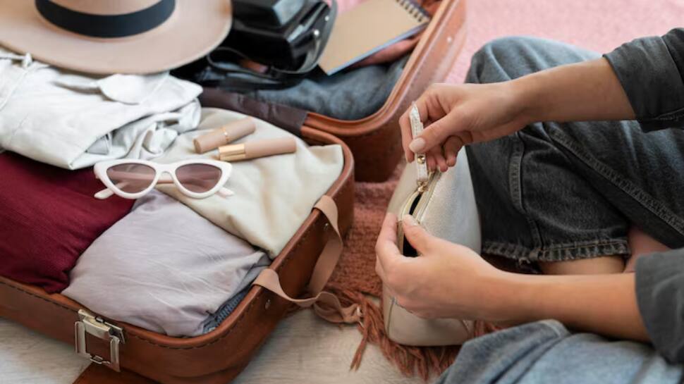 8 Essential Winter Travel Hacks To Keep You Warm, Comfortable, And ...