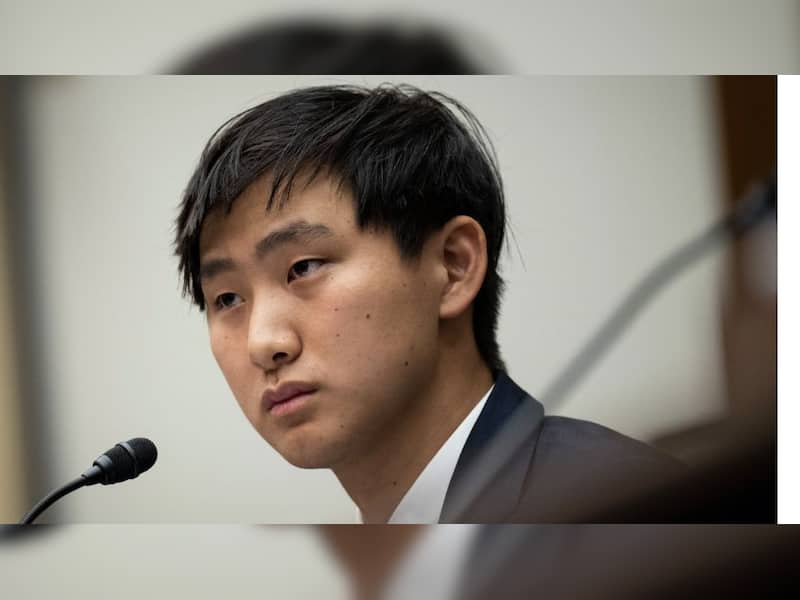 Who Is Alexandr Wang? The 28-Year-Old Hired For Rs 1,24,18,00,00,000 ...
