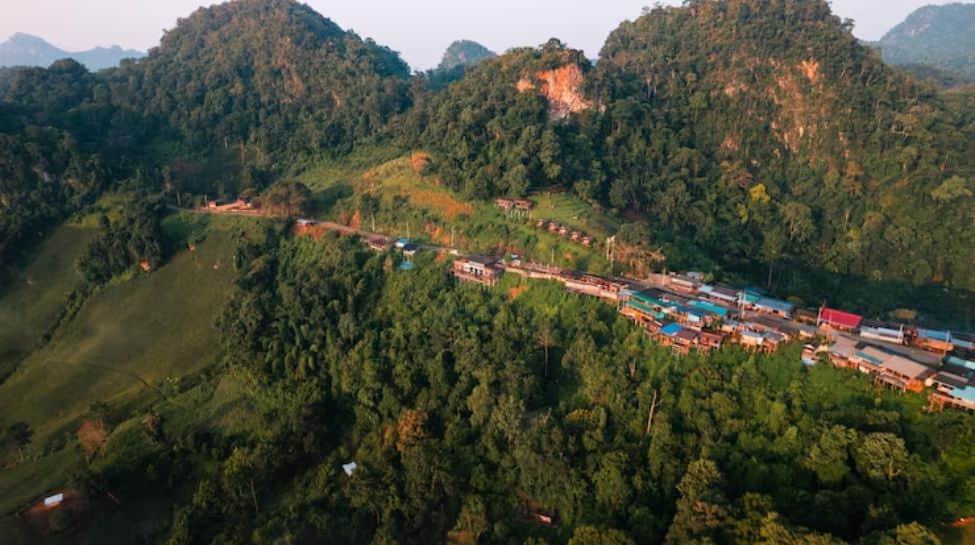 India's Only Village With First Ray Of Sun Even Before 4 AM - Must ...