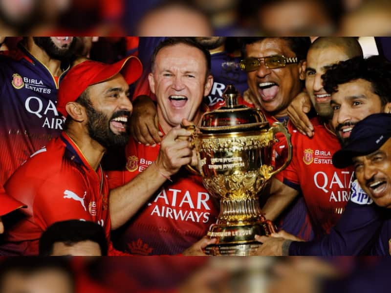 Meet Head Coaches Of RCB, CSK, MI, KKR, PBKS, GT, LSG, DC, RR, SRH ...