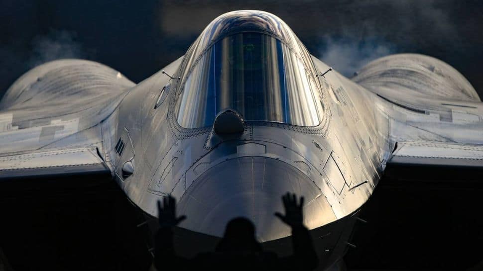 Russia's 'Invisible Killer' SU-57E Heads To India: The Stealth Monster ...