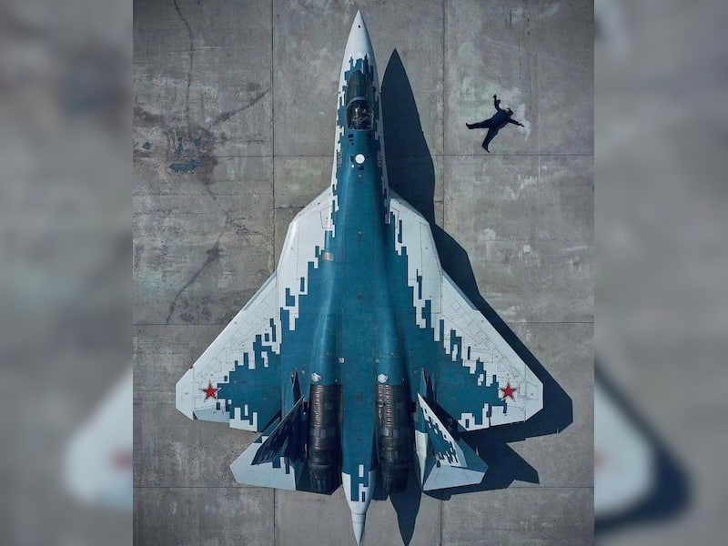 Russia's 'Invisible Killer' SU-57E Heads To India: The Stealth Monster ...
