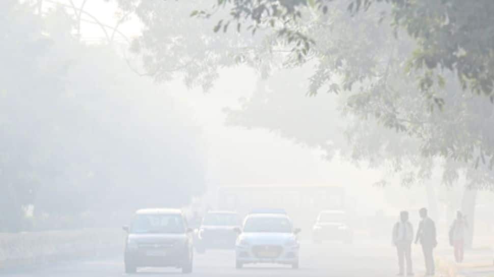 Delhi Chokes Under Toxic Smog: AQI At 399; Moti Bagh, Punjabi Bagh ...