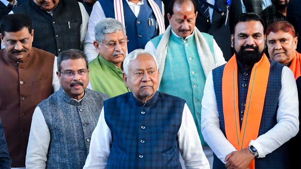 Bihar Cabinet Minister List 2025: Full List Of Nitish Government ...