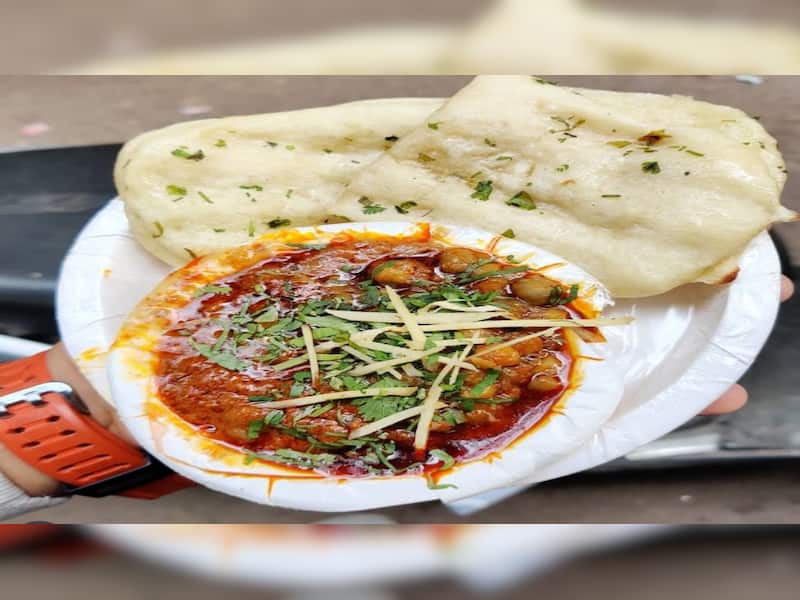 Old Delhi’s Morning Food Rush: These Dawn Delicacies Pull Food Lovers ...