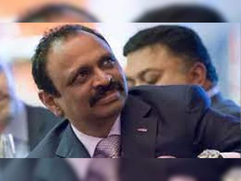 Meet The Man Who Donated 28 kg Gold Necklace At Tirupati Temple, Owns ...