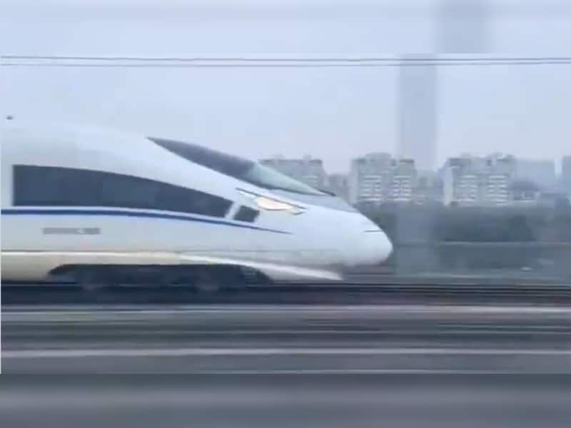 World’s Fastest Train: Faster Than Formula 1 Cars, Runs At Speed Of 450 ...
