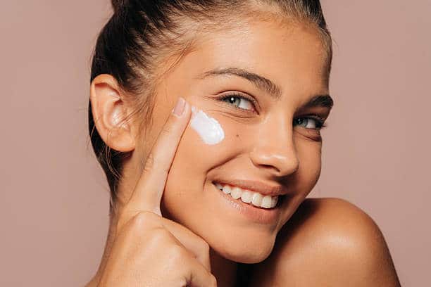 Best Face Primers for a Flawless Makeup Base | Personal-care News | Zee News