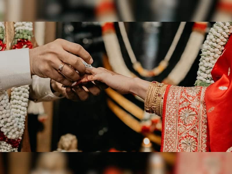 Who Is Raj Nidimoru? The Family Man Director Who Married Samantha Ruth ...