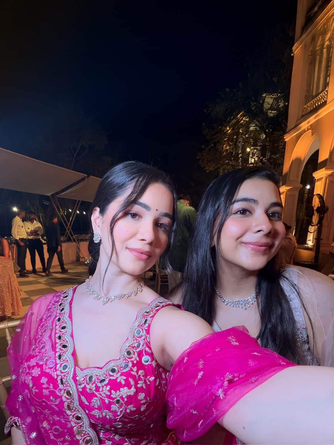 Sara Tendulkar’s Goa Wedding Look Goes Viral: From Backless Suit To ...