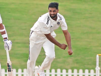Why Did Delhi Capitals Spend Rs 8.40 Cr For Auqib Dar At IPL 2026 ...