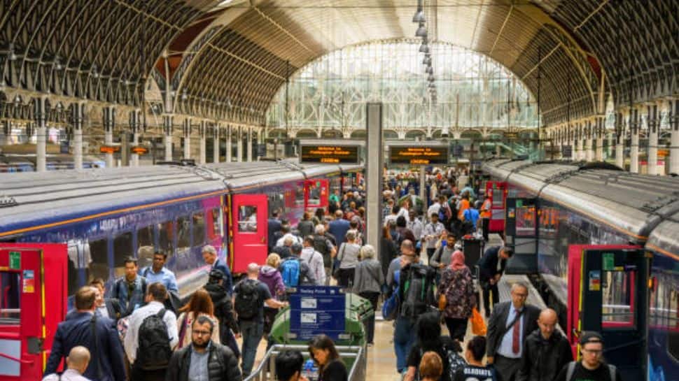 World's Busiest Railway Station: With 200 Gates And 36 Platforms ...