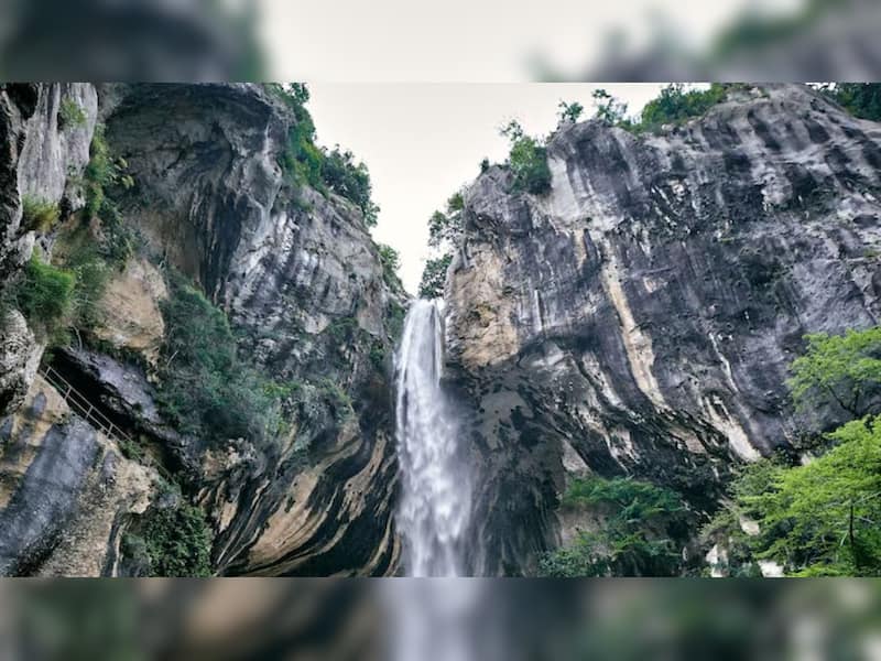 World’s Tallest Waterfall: Falls From 1000m, Holds UNESCO World ...