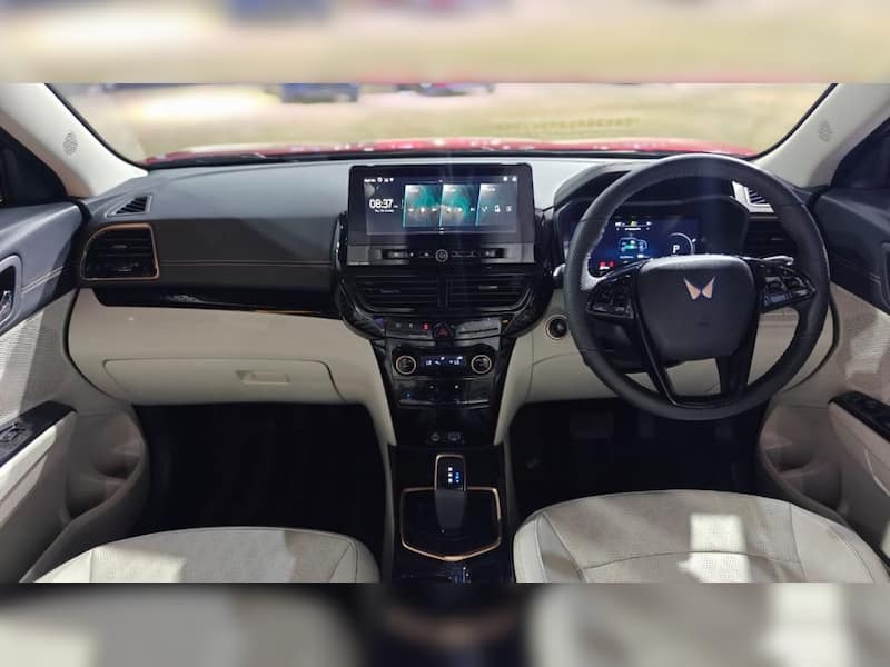 Mahindra XUV 3XO EV Image Gallery: Panoramic Sunroof, Level 2 ADAS, 360 ...