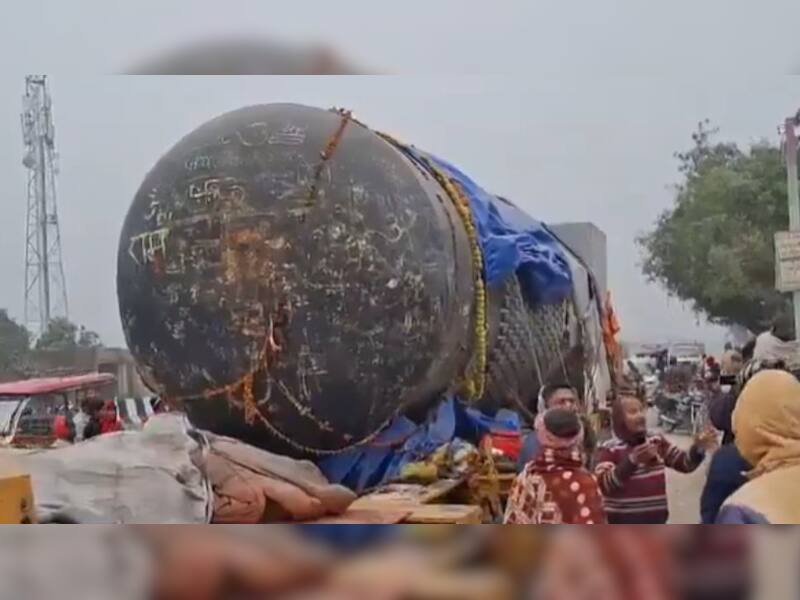 World's Largest Shivling: Made From Single Stone, Measures 33 Feet Tall ...