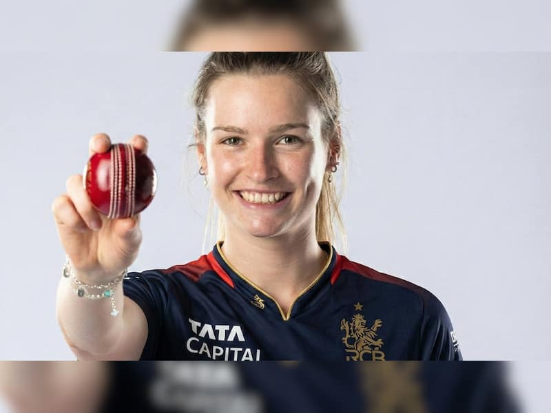 Who Is Lauren Bell? England’s Rising Fast Bowler Powering RCB’s Bowling ...