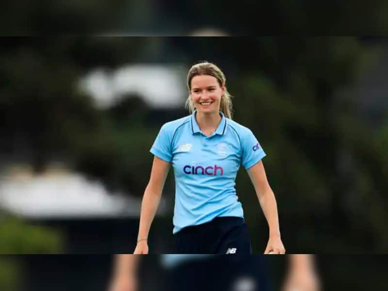 Who Is Lauren Bell? England’s Rising Fast Bowler Powering RCB’s Bowling ...