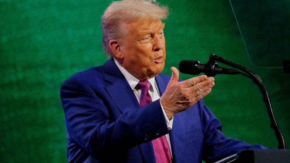 Video Shows Trump Making Obscene Gesture, Flipping Middle Finger At ...