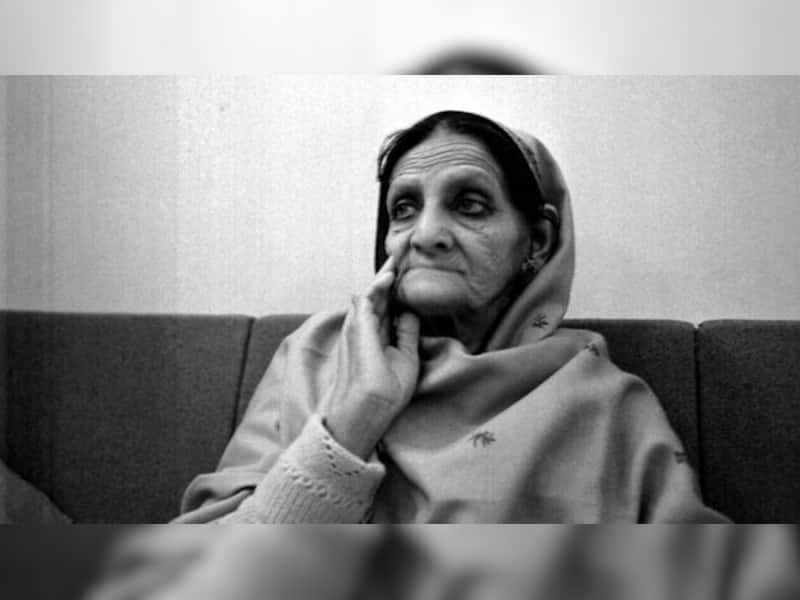Shah Bano Case And Haq: She Was Actually 60 During The Legal Battle ...