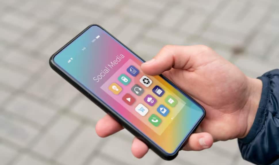 4 Best Smartphones with Power Performance Camera and Battery | Mobile ...