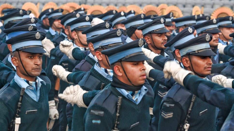 Republic Day 2026 parade live: Operation Sindoor tableau, Apache and ...