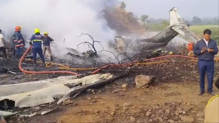 Caught On Camera: Ajit Pawar's plane crashes into pieces, catches fire ...