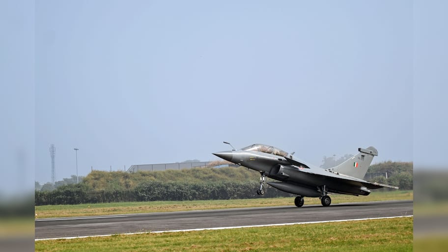Will India ditch Rafale for mystery fighter? IAF Vice Chief hints door ...