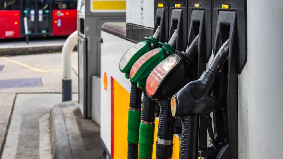 OMG! Fuel cheaper than candy? Petrol at just Rs 2.68 and diesel at Rs 0 ...