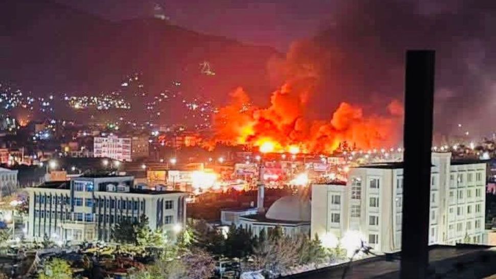 Pakistan-Afghanistan conflict: 400 killed in airstrike at Kabul ...