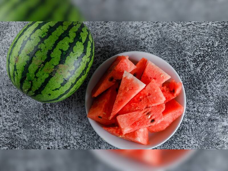 How to select sweet watermelons just by seeing: Simple ways to spot the ...