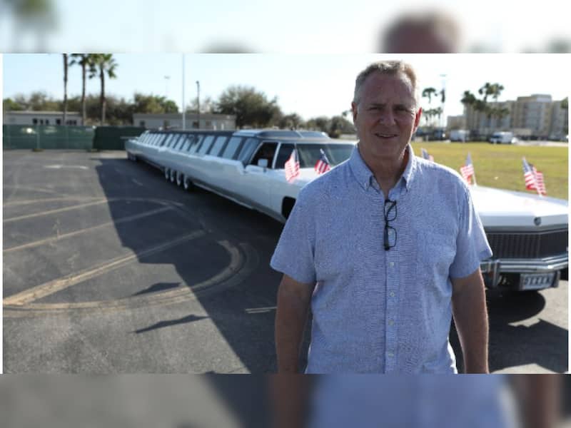 World’s longest car: OMG! This 100 feet long limousine can fit 75 ...