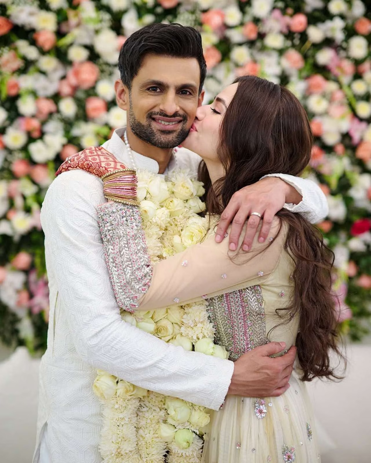 Fact Check: Did Shoaib Malik and Sana Javed welcome their first child ...