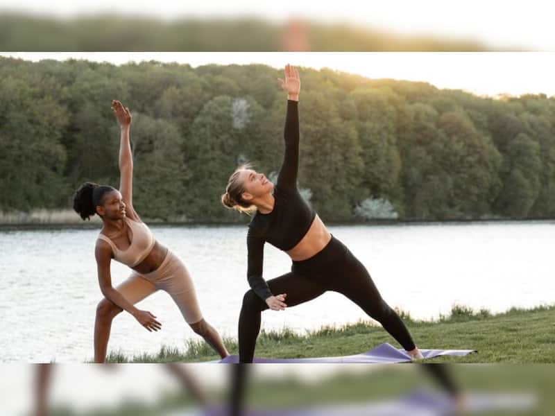Best yoga asanas to support liver detox and digestion: Bhujangasana ...