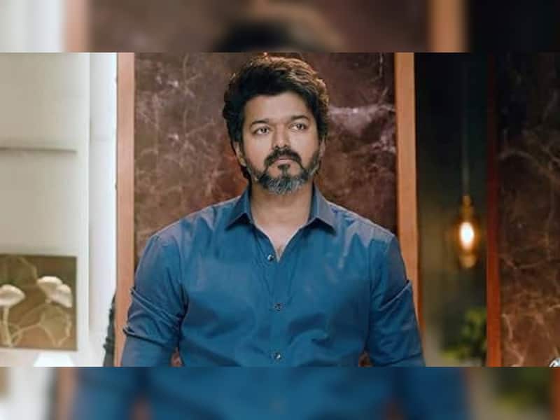 Thalapathy Vijay, Roopa Ganguly, Sayantika Banerjee and other actors in ...