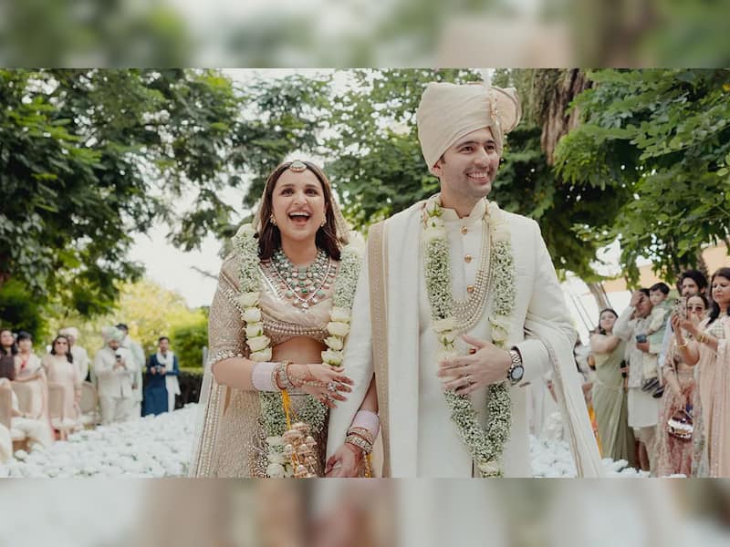 Meet top Indian actresses who married politicians: Kannada beauty tied ...