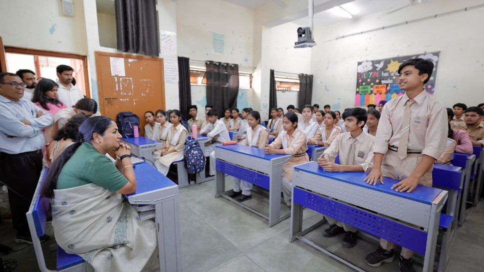 Delhi CM Rekha Gupta conducts surprise inspection of Government school ...