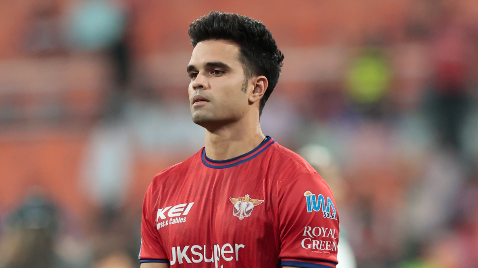 Arjun Tendulkar makes LSG debut as PBKS elect to bowl first in must-win ...