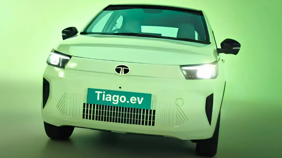 2026 Tata Tiago EV facelift interior revealed - Check what's new | Auto ...